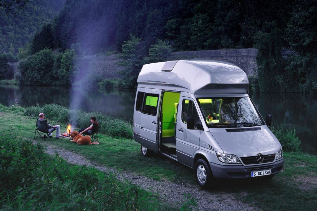 Vans et fourgons de légende : le James Cook Westfalia | Fourgonlesite