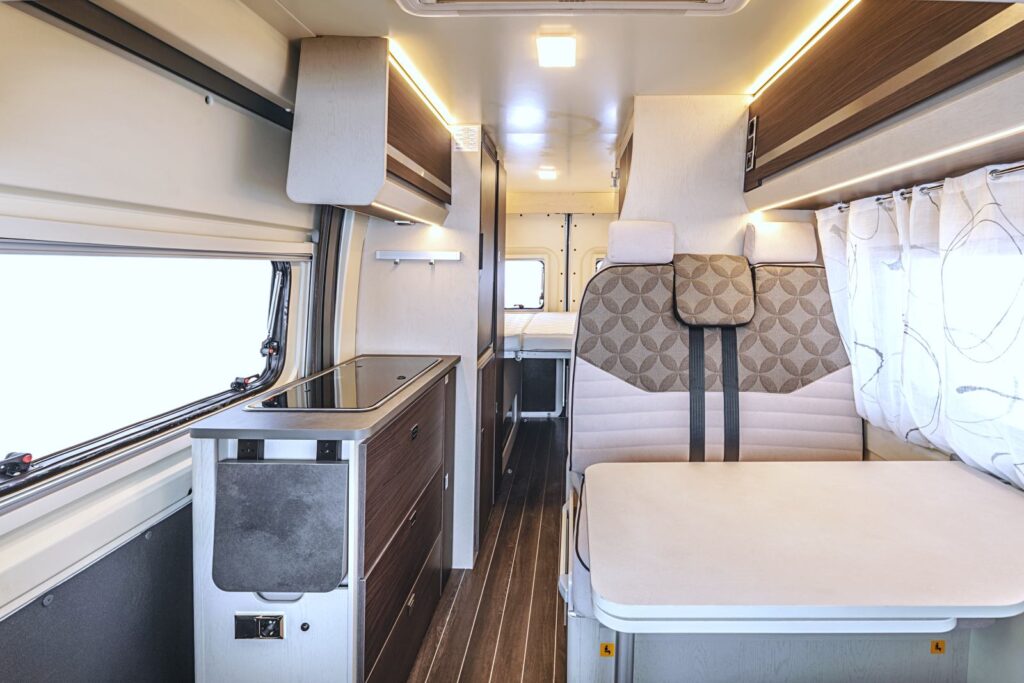 Le top 3 des fourgons aménagés les moins chers | Fourgonlesite