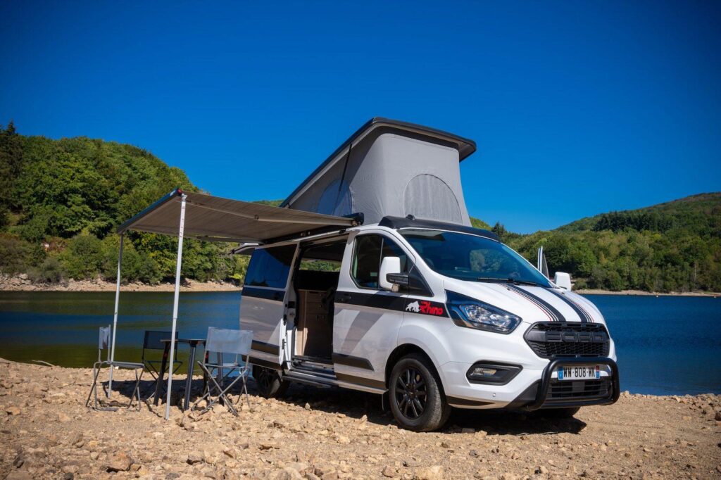 T&T Vans : le Ford Custom rejoint la famille Aventourer | Fourgonlesite