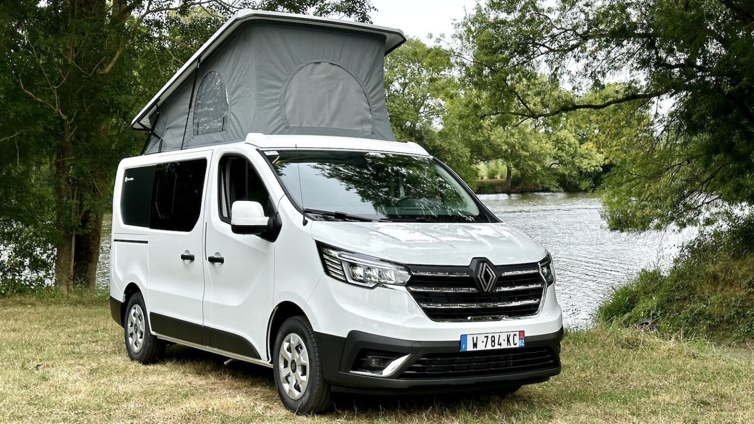 CHAUSSON « Family & Sport Line » (2025) – Le camper-van 5 places avec ...