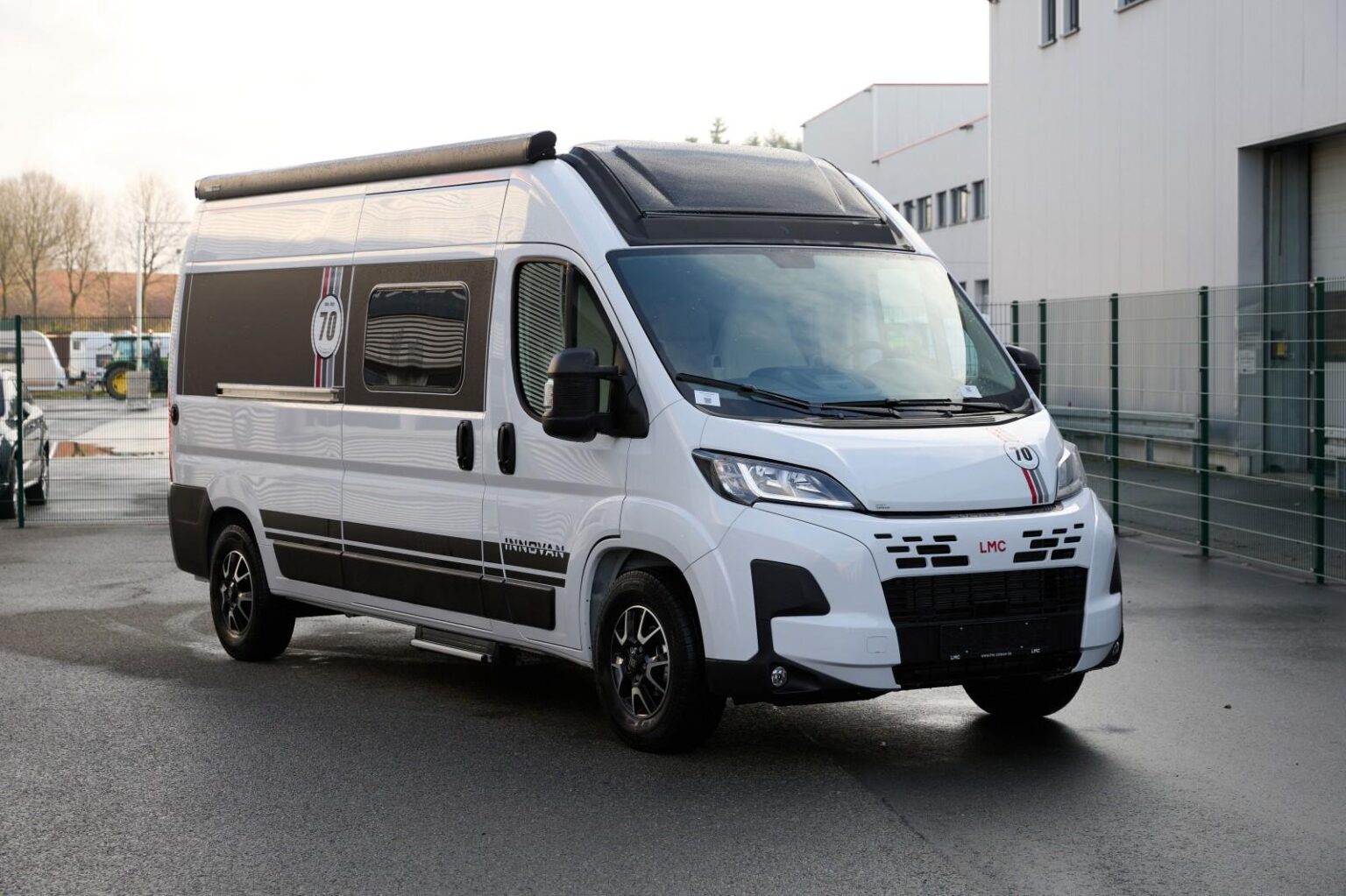 LMC Innovan : un modèle en série anniversaire pour les 70 ans de la ...