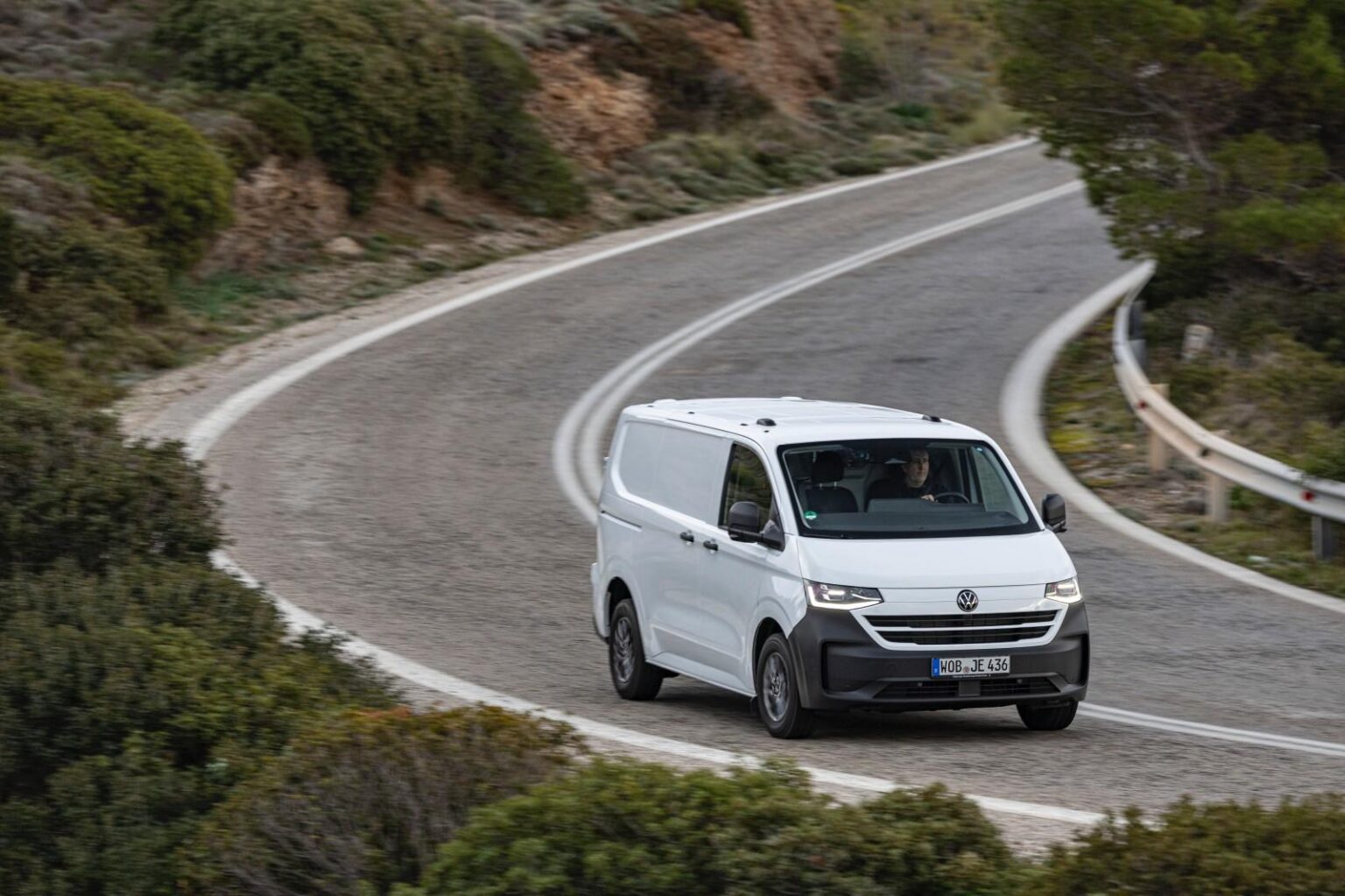 Nouveau Volkswagen Transporter : la 7ème génération entre en piste ...