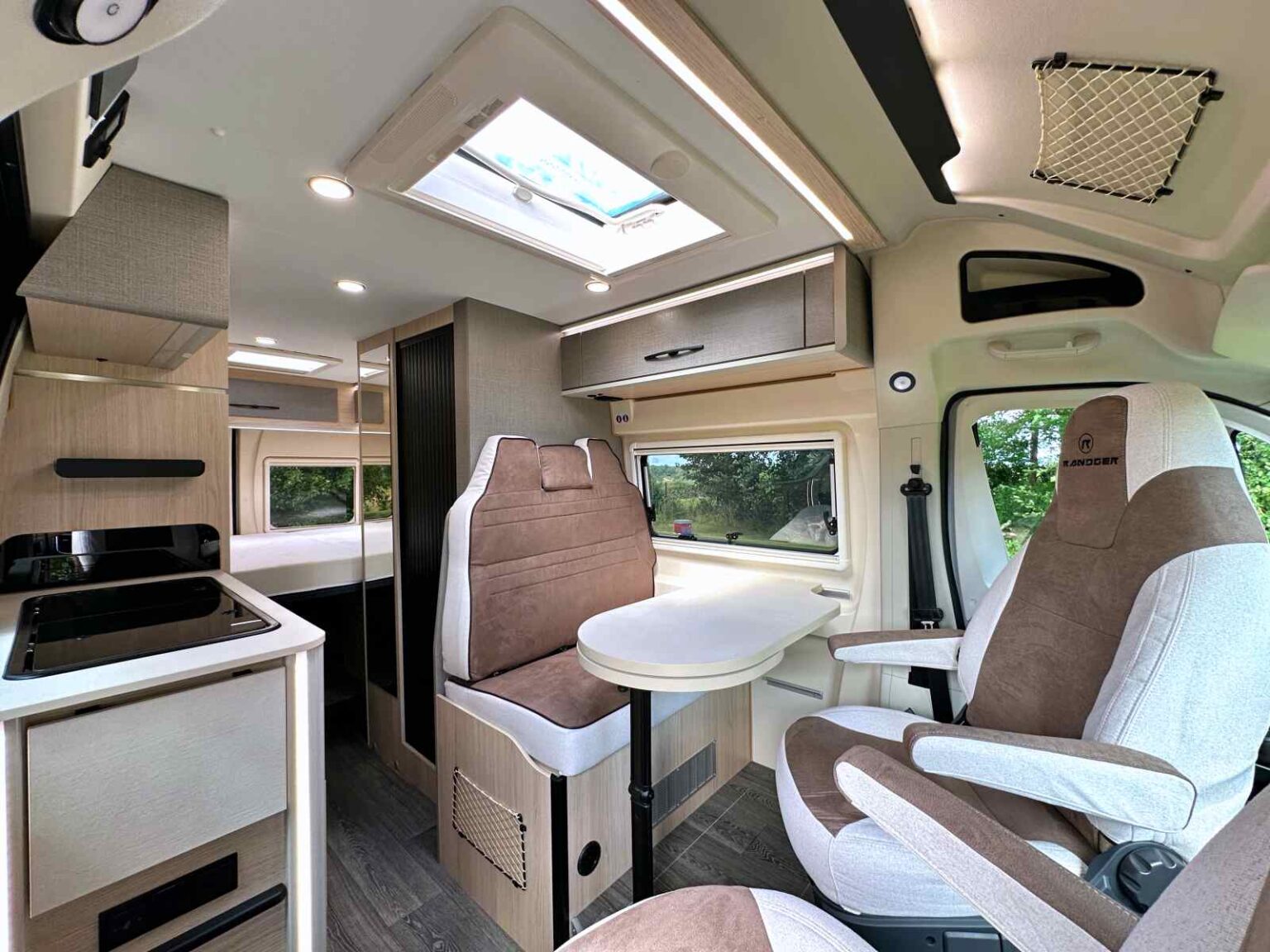 Fourgon aménagé Randger R602, une valeur sûre | Fourgonlesite