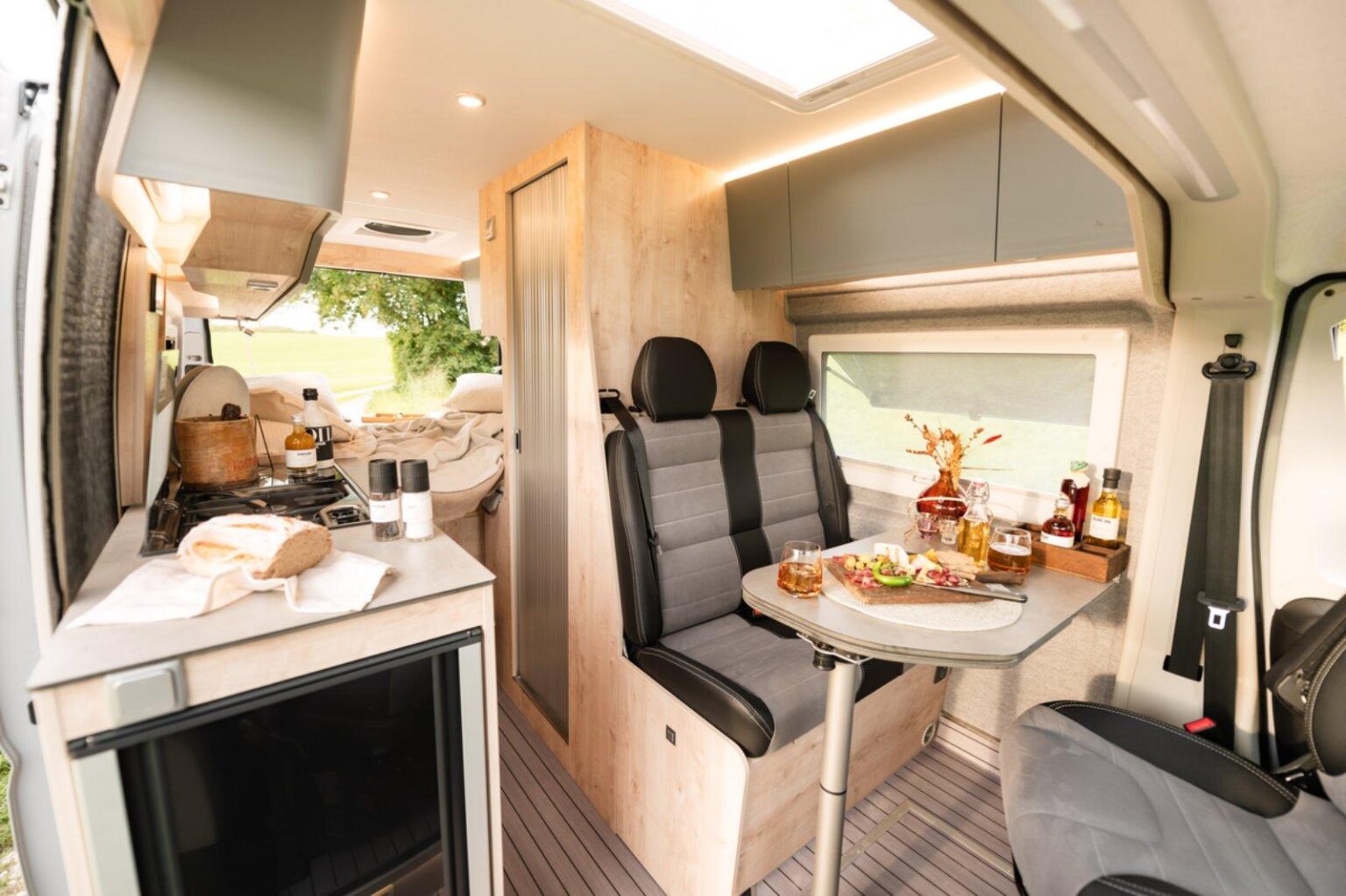 Hymer Grand Canyon S 700 - dormir sans compromis sur le Mercedes Sprinter | Fourgonlesite