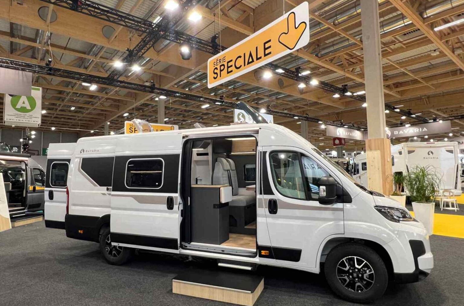 Design revisité et nouveaux matériaux pour les fourgons Adria Twin ...