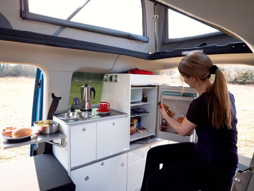 Reimo VW Caddy Camp 2 : le ludospace malin à prix accessible ...